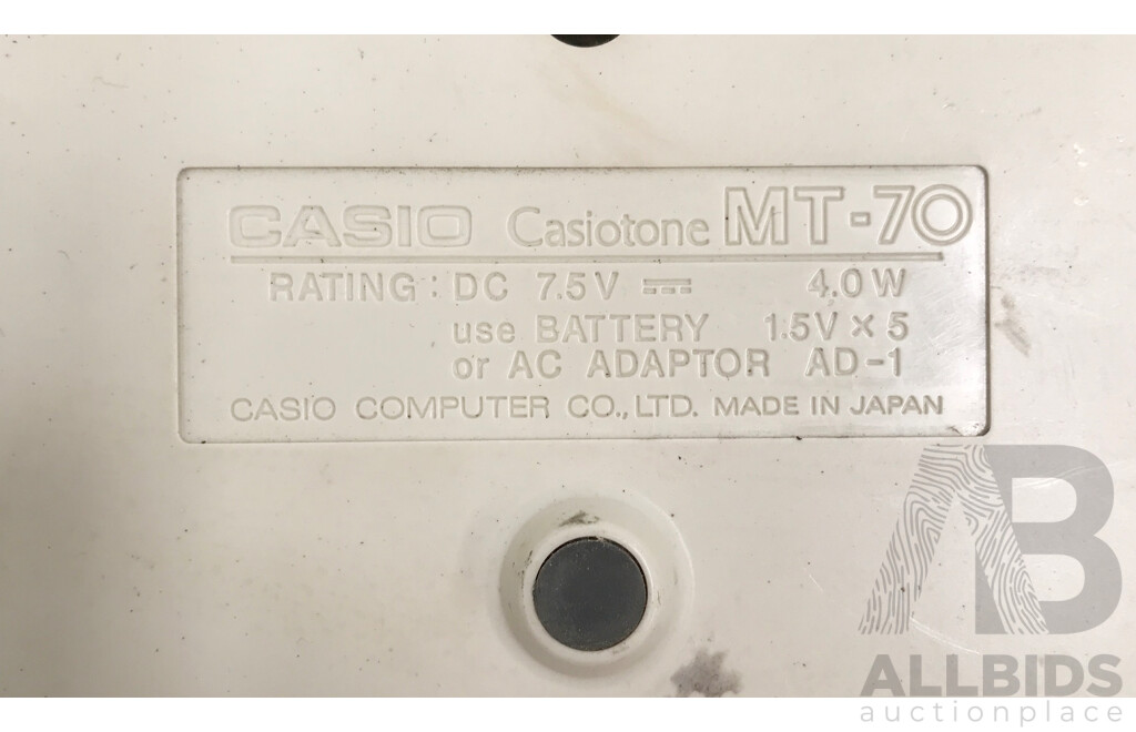 Casio MT-70 Casiotone 49-Key Synthesizer - Lot 1634796 | ALLBIDS