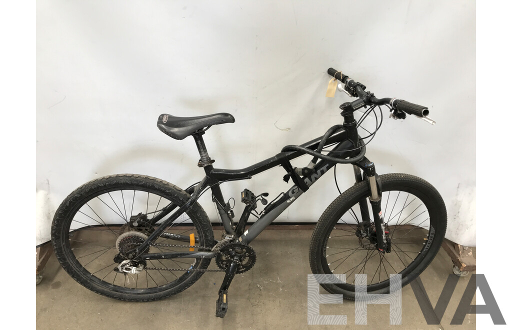 Giant Alias 27 Speed Mountain Bike - Lot 1636965 | EHVA