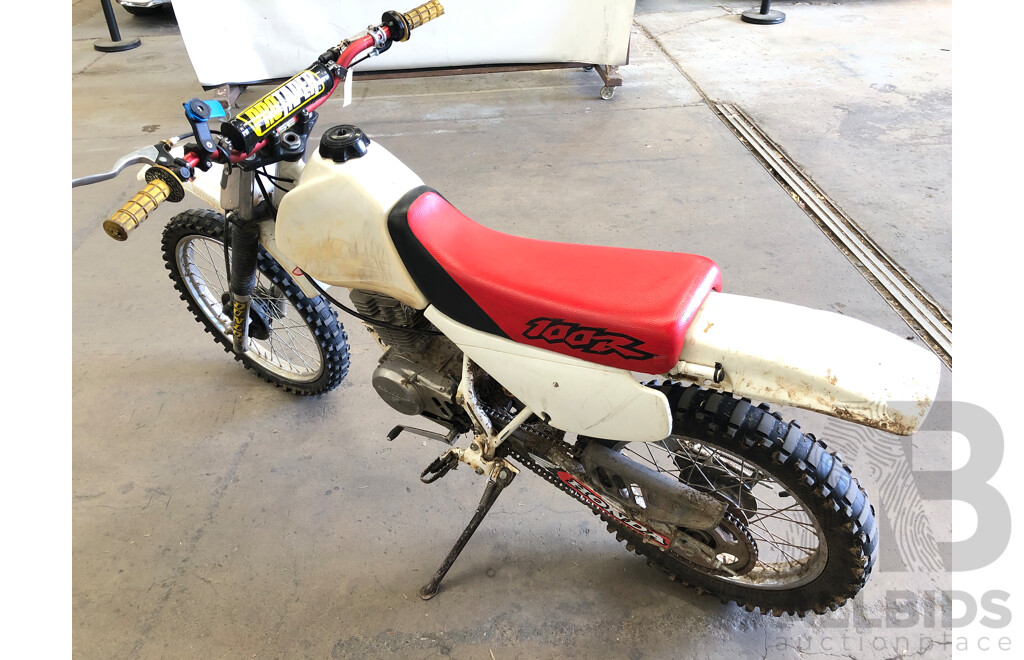 1998 Honda XR100R Motorbike 100cc - Lot 1631807 | CARBIDS