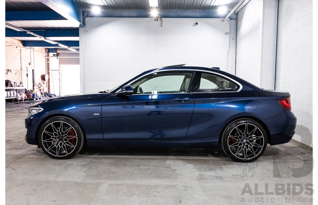 09/2017 BMW 230i Luxury Line (RWD) - Lot 1637268 | CARBIDS