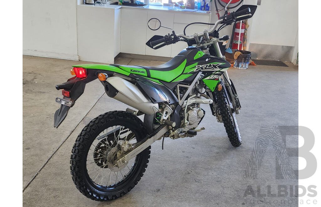 01/2017 Manual Kawasaki 150cc KLX150BF - Lot 1640007 | CARBIDS